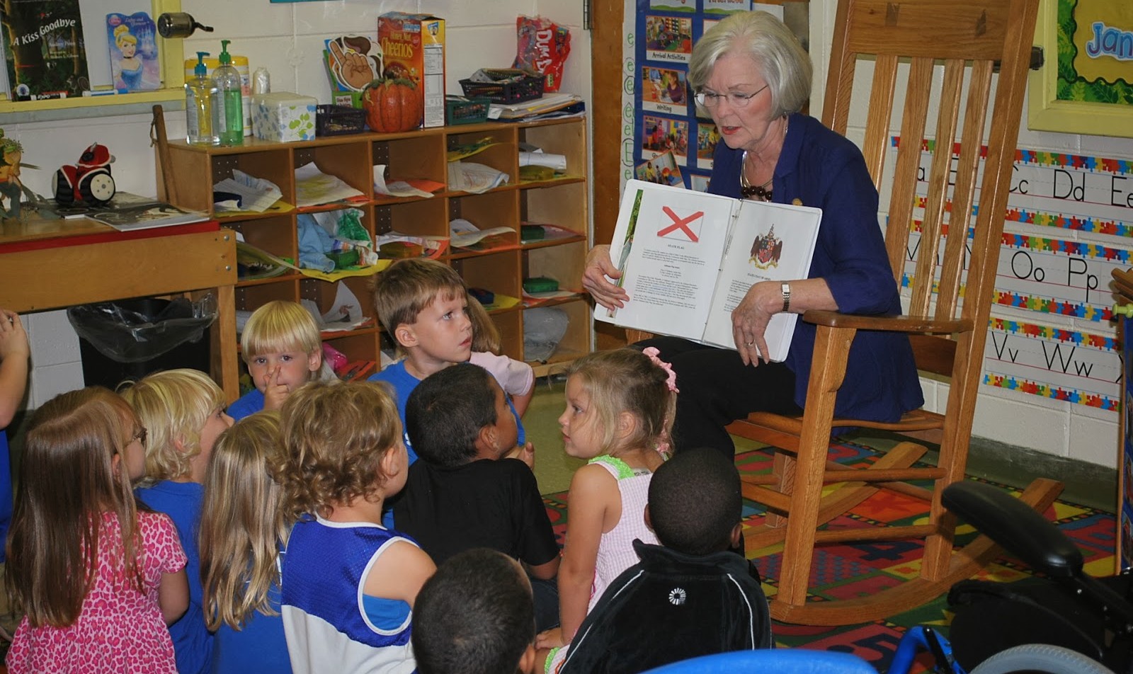 First Lady Dianne Bentley and Scholastic to donate 100 Books to Susan ...