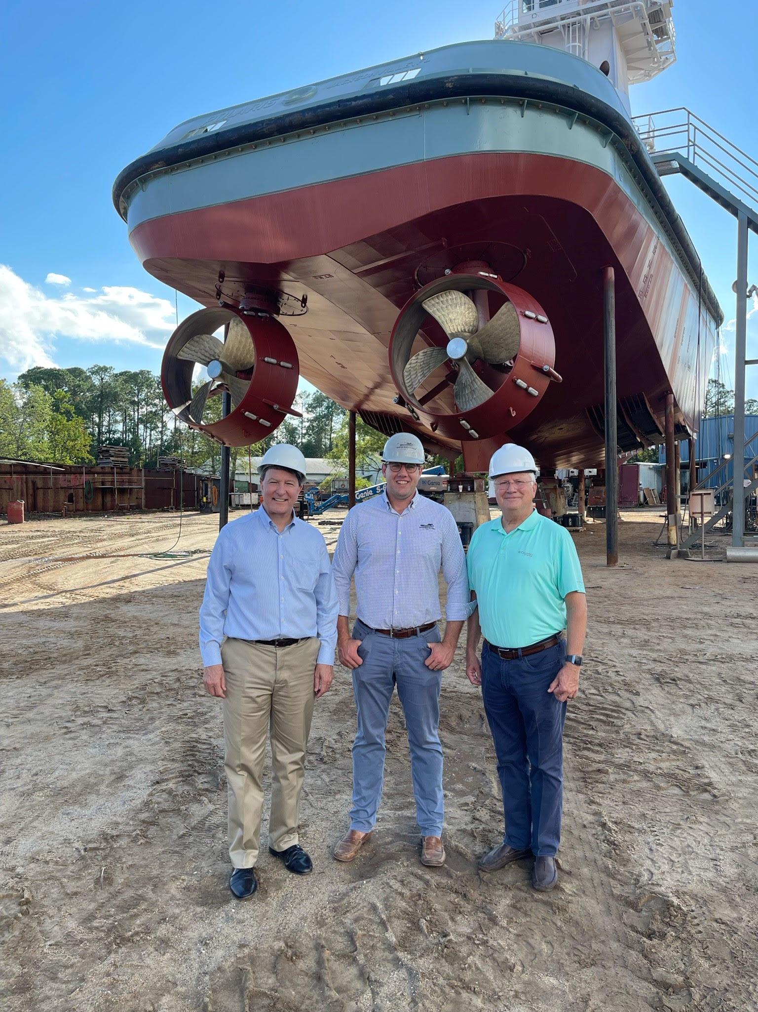 Reps. Jerry Carl and Mike Rogers tour Alabama shipyards