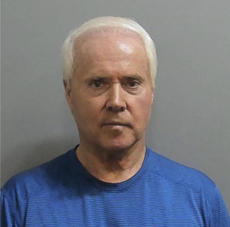 Perry Hooper indicted on sex abuse charges